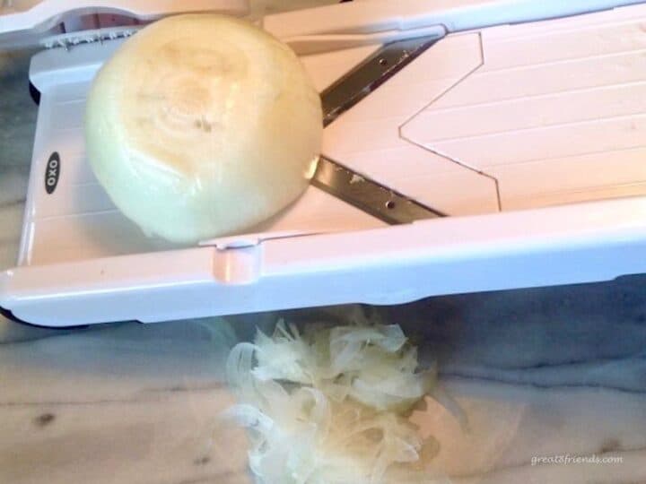 Slow Cooker French Onion Soup Recipe - Great Eight Friends