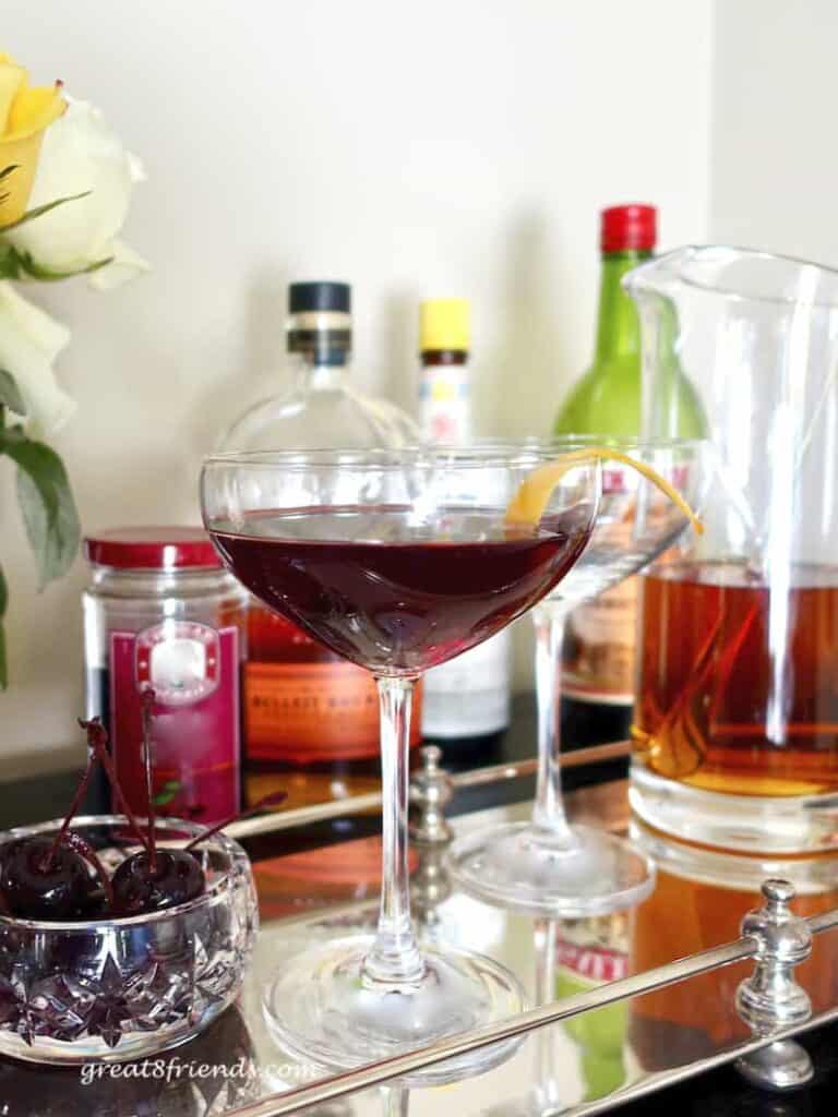 The Cherry Manhattan Cocktail | Great Eight Friends