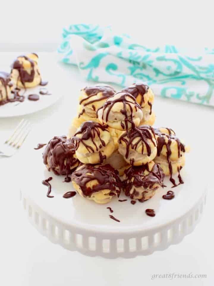 Profiteroles with Coffee Ice Cream and Chocolate - Great Eight Friends