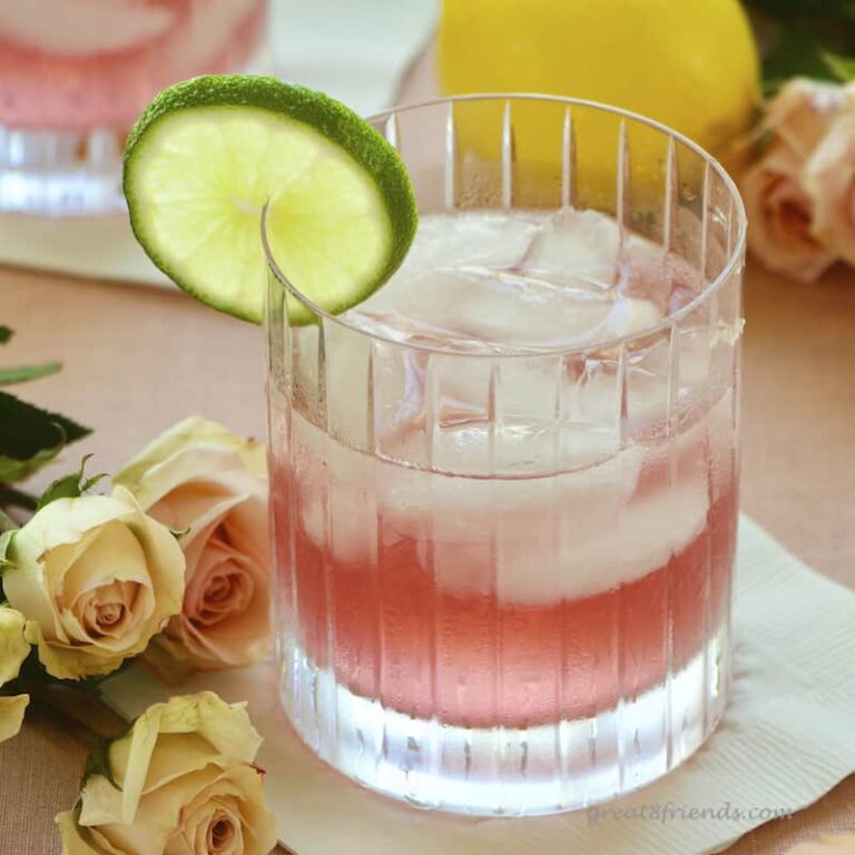 Nantucket Seabreeze Cocktail Recipe - Great Eight Friends