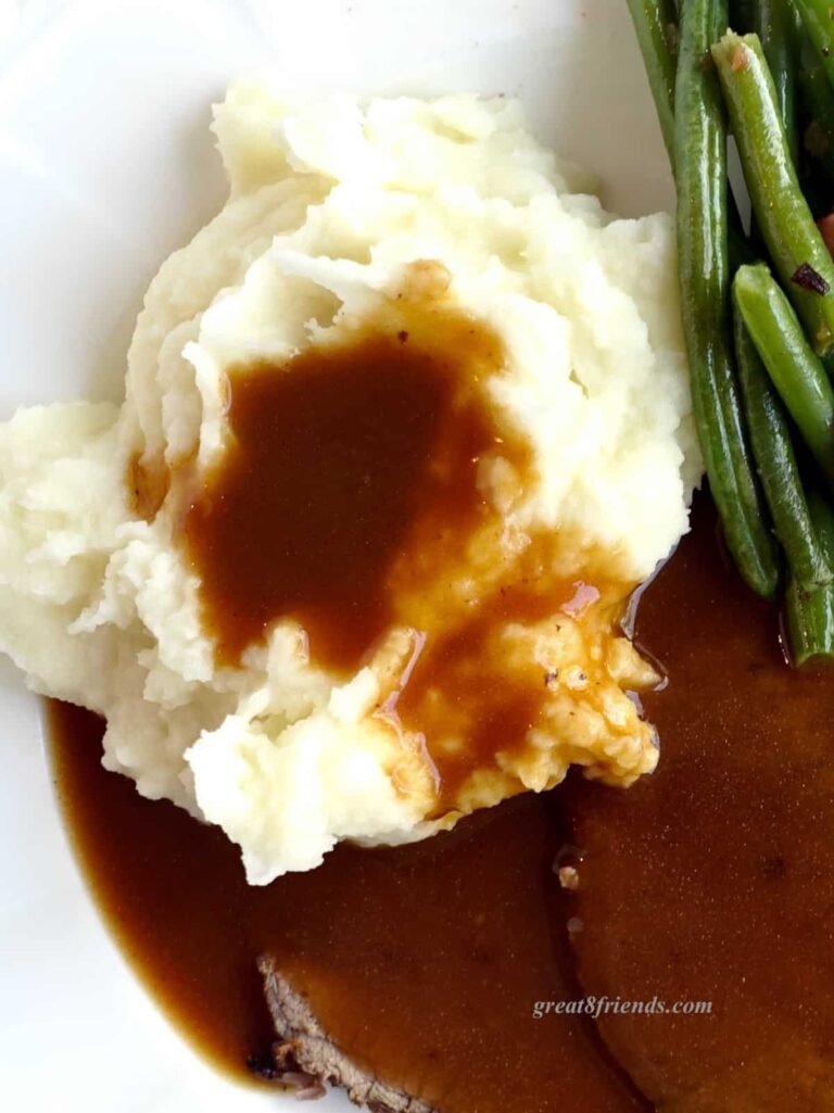 Easy Basic Mashed Potatoes Recipe - Great Eight Friends